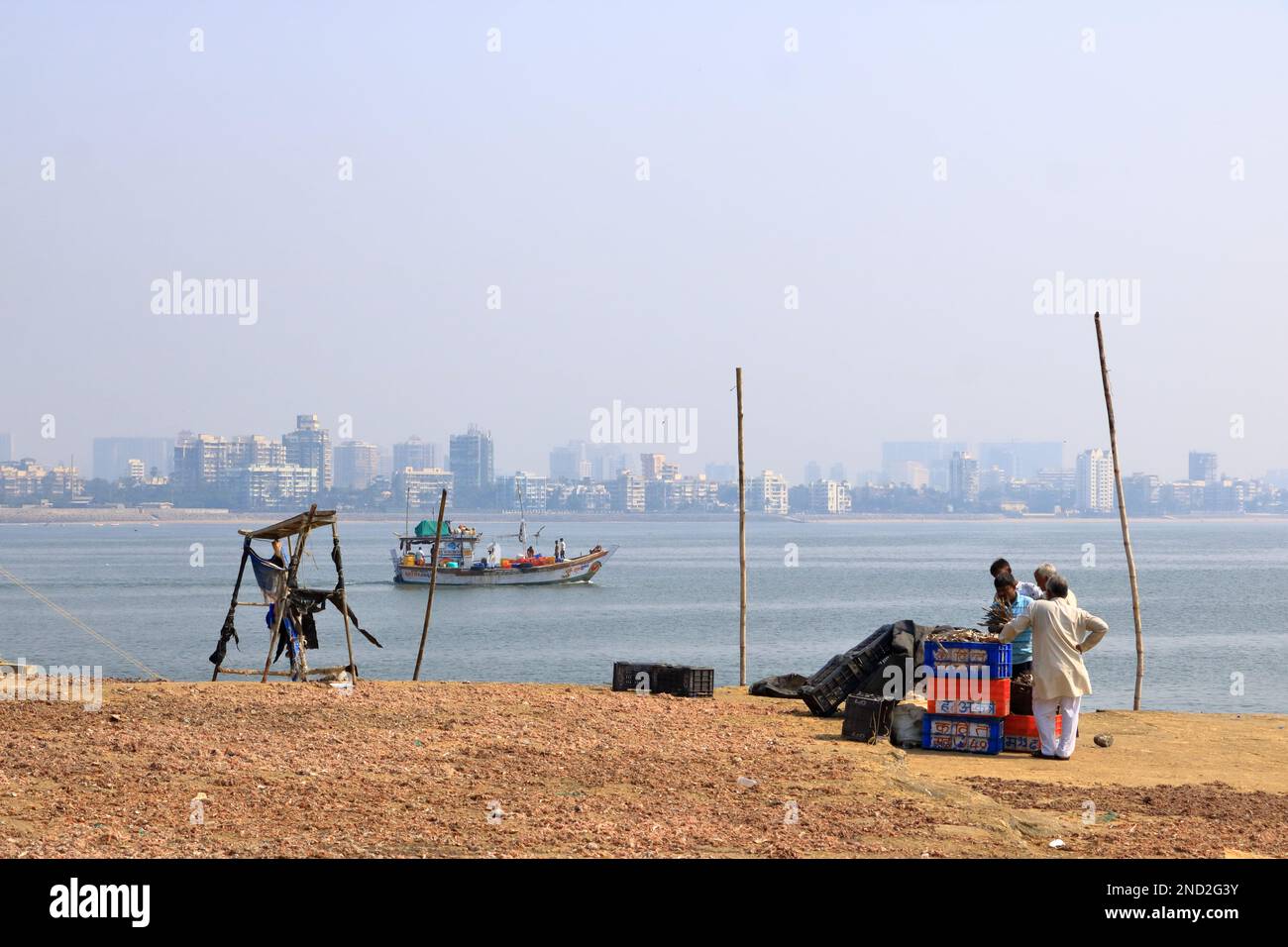 December 21 2022 - Mumbai, Maharashtra in India: fishing port in Mumbai ...