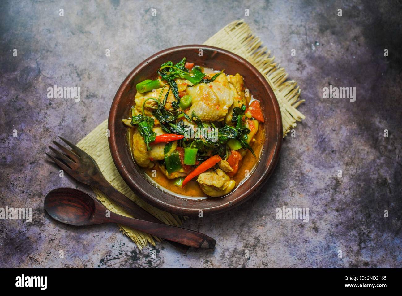 Chicken Woku or Ayam Woku is Spicy basil chicken from Manado, Indonesia ...