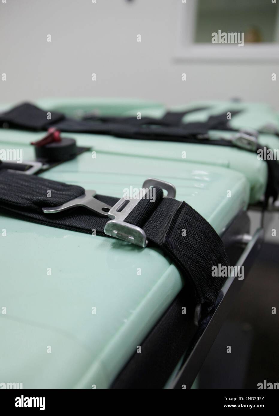 Restraints are shown on a table inside the death chamber of the new ...