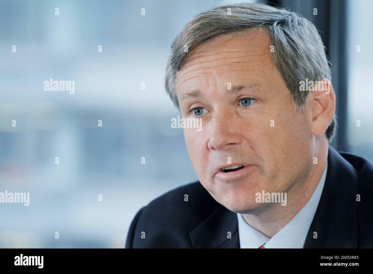 Illinois Republican U.S. Senate candidate Mark Kirk speaks during an ...