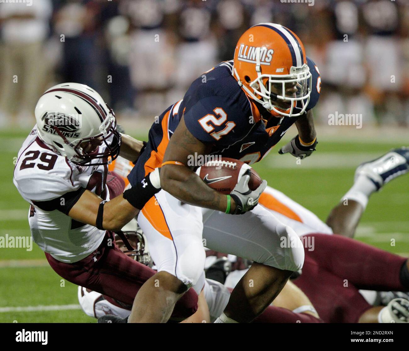 Illinois running back Jason Ford (21) runs against Southern Illinois ...
