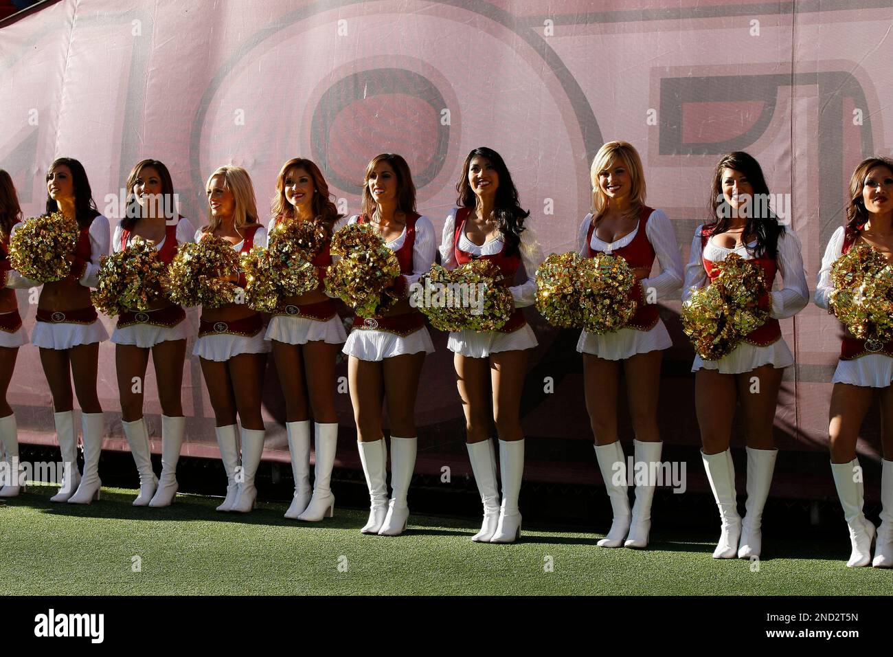 San Francisco 49ers Gold Rush cheerleaders in an NFL football game in ...