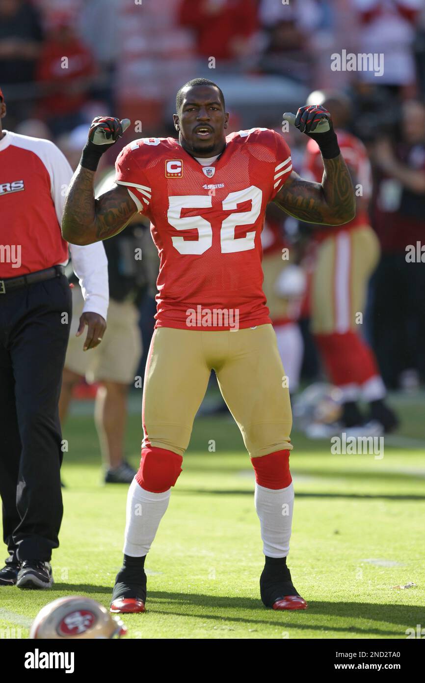 San Francisco 49ers linebacker Patrick Willis (52) in an NFL football ...