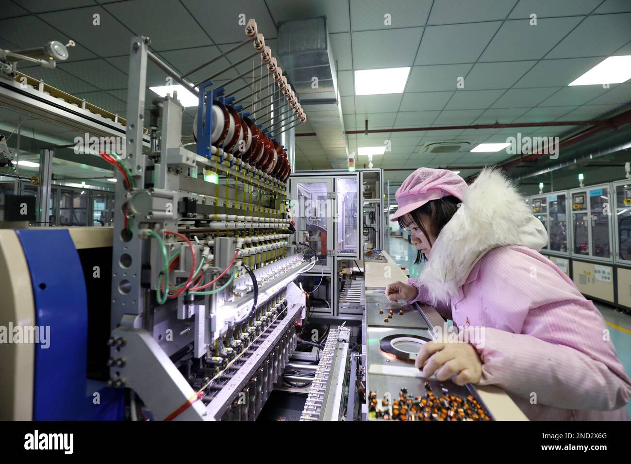 ZIXING, CHINA - FEBRUARY 14, 2023 - Workers work at an automated production workshop of Huihua ...