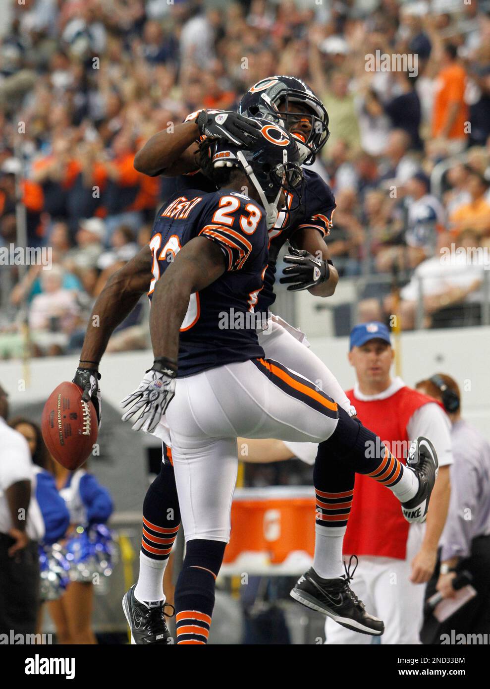 Chicago Bears wide receiver Devin Hester (23) and wide receiver Rashied ...