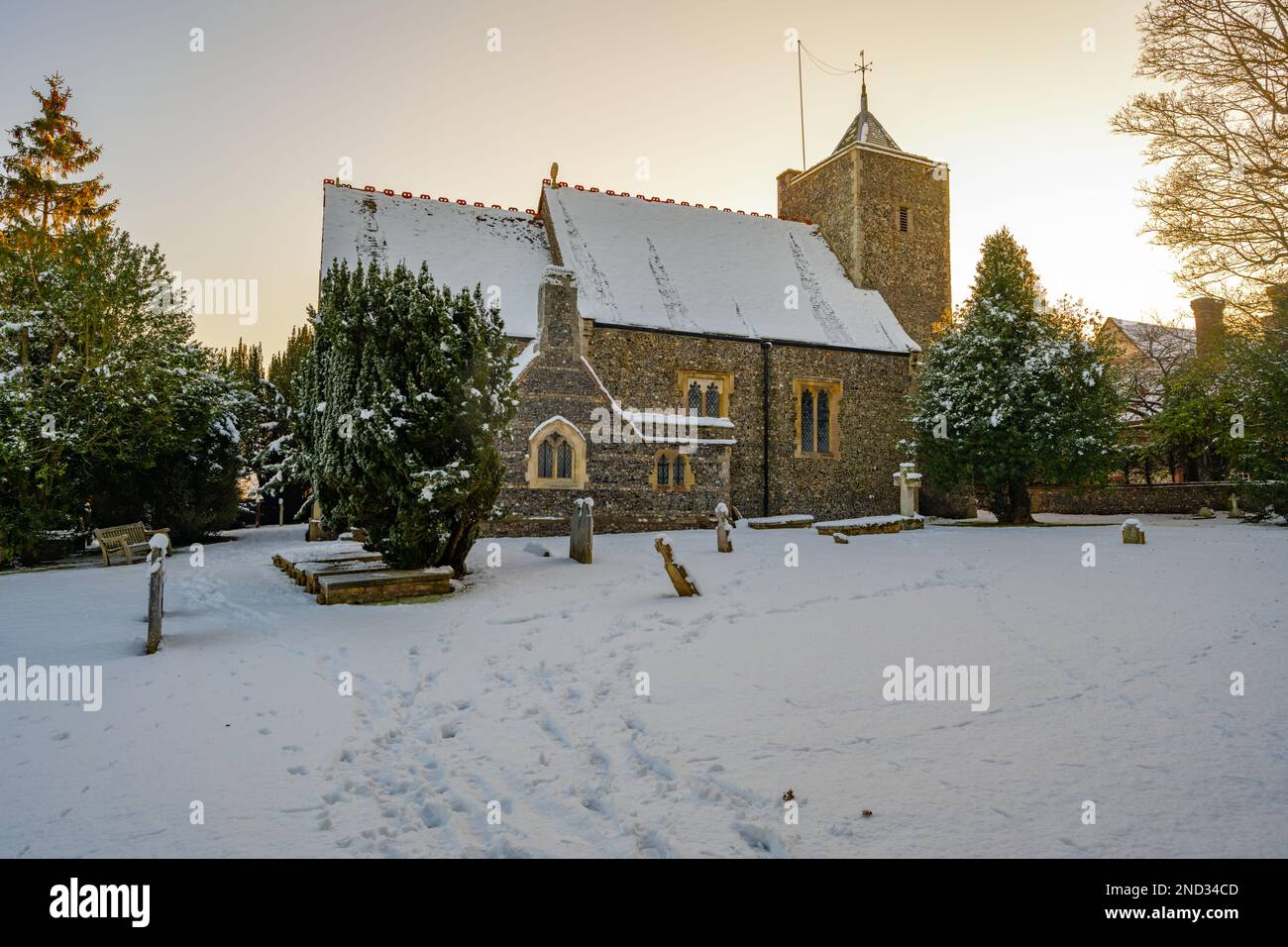 St Peter and St Paul Luddesdown with winter snow Stock Photo - Alamy
