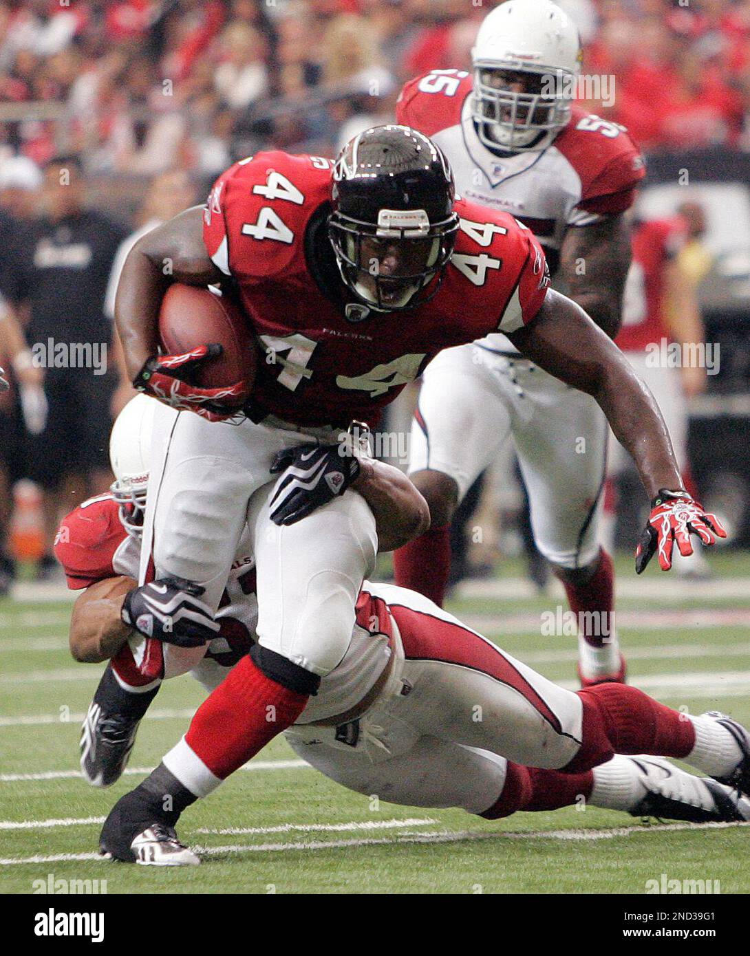 Atlanta Falcons running back Jason Snelling (44) pulls away from ...