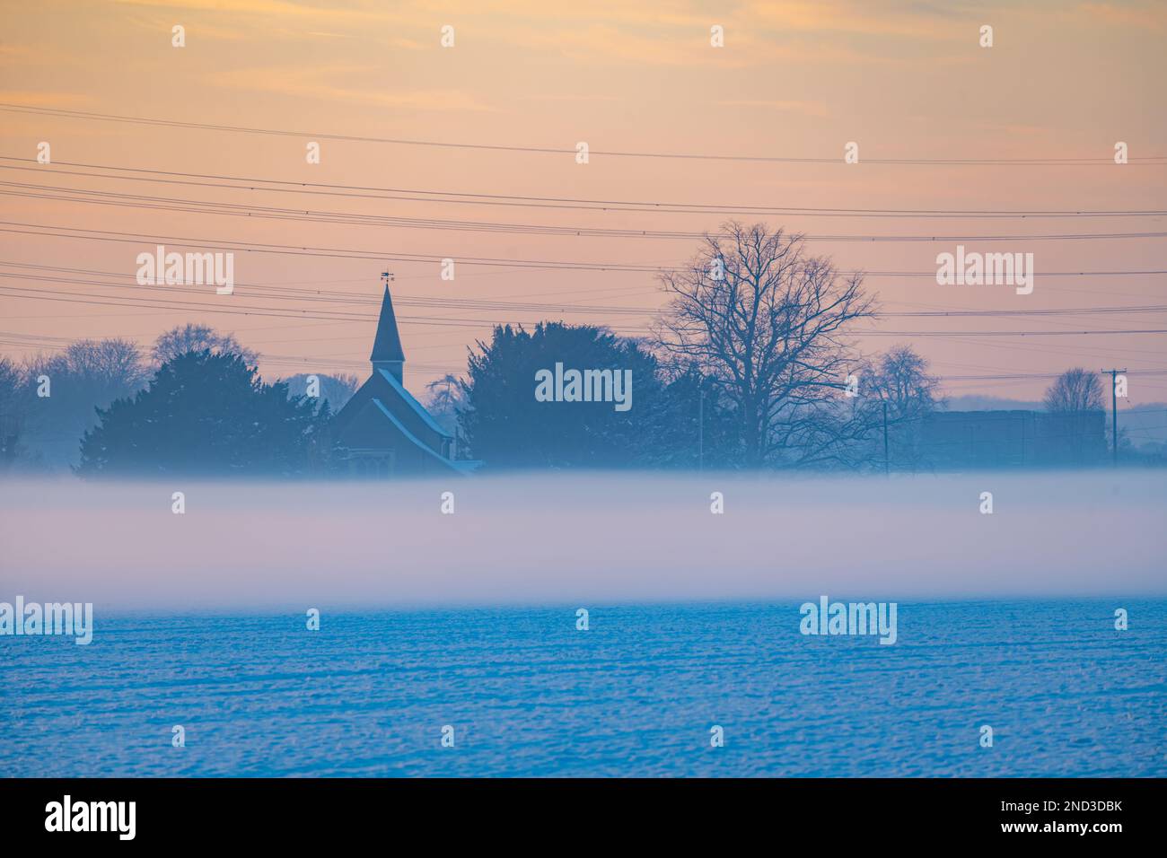 St margarets church ifield hi-res stock photography and images - Alamy