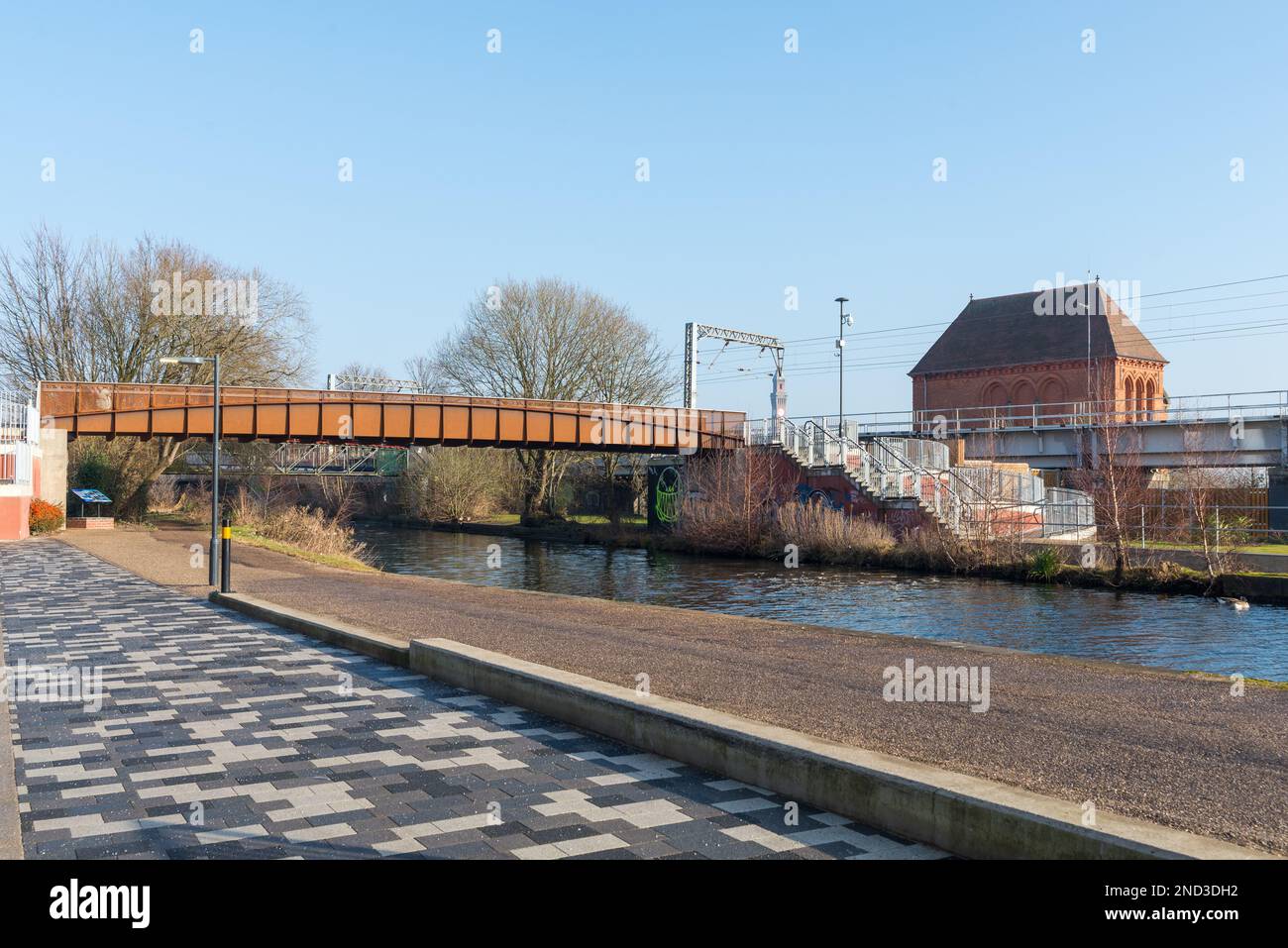 The recently renovated Whitehouse's Wharf on the Worcester and ...