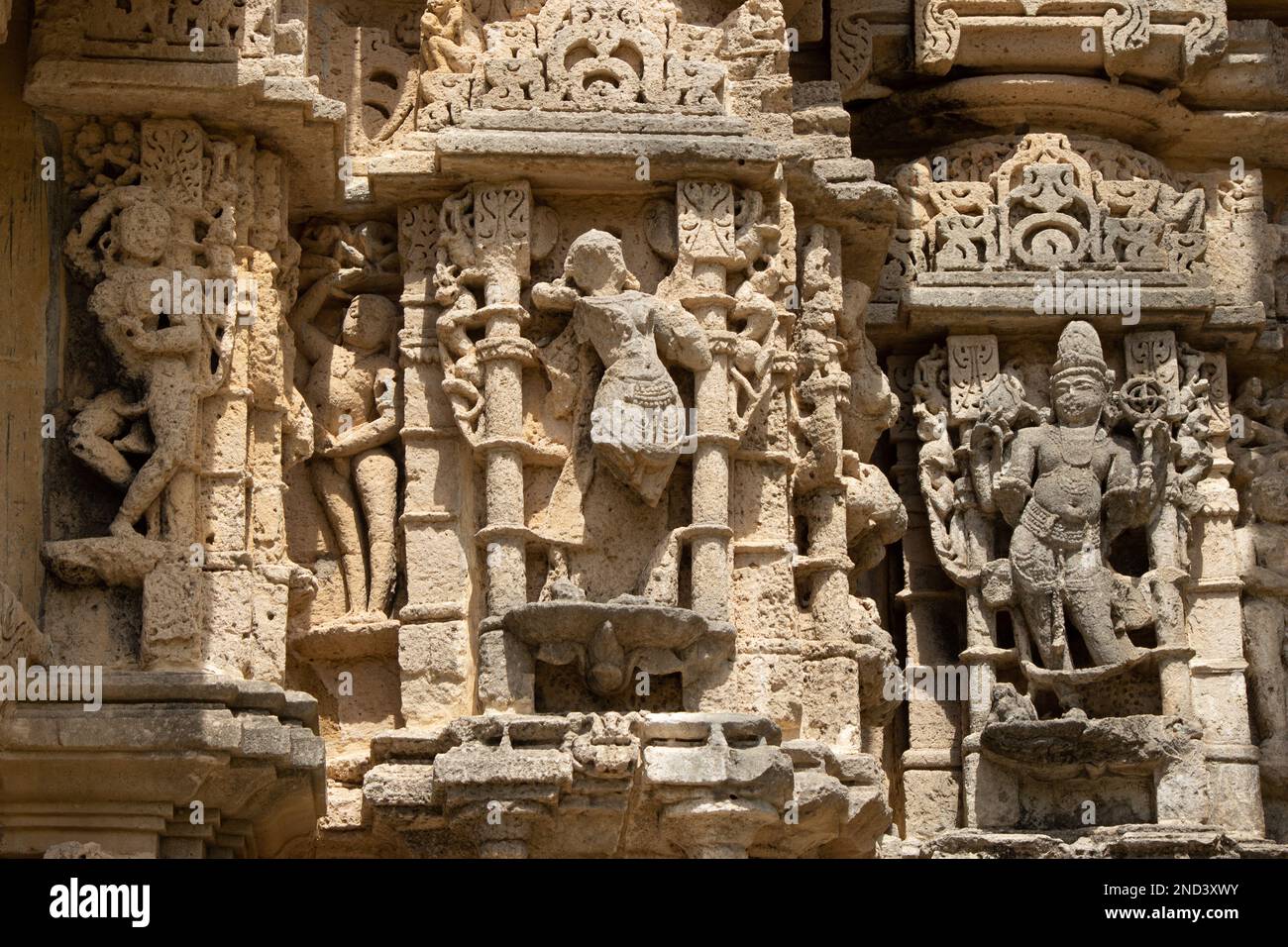 Carvings of Hindu God and Goddess on the Navlakha Temple, Ghumli ...