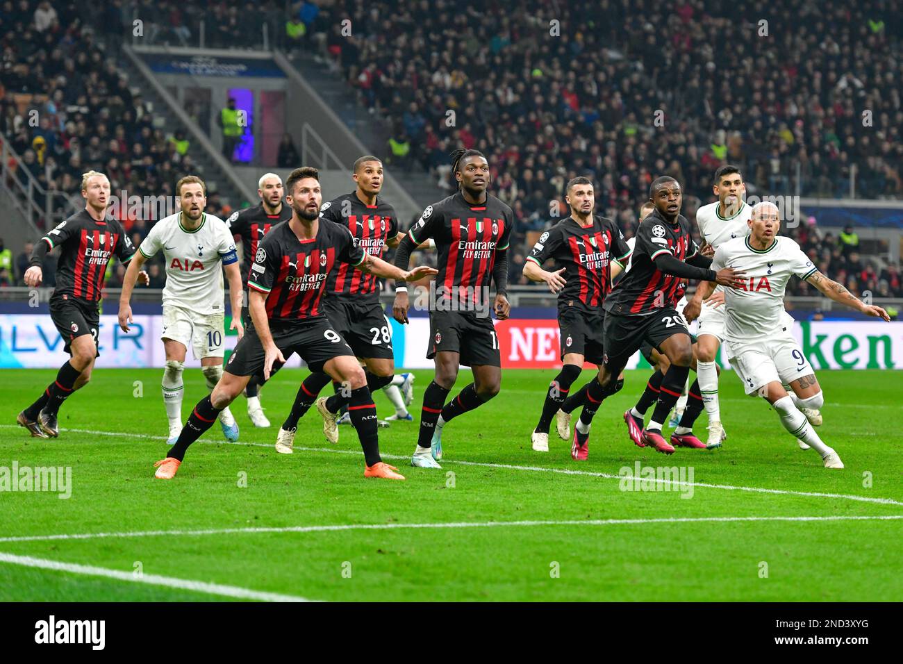 Milano, Italy. 14th Feb, 2023. The players of AC Milan are defending ...