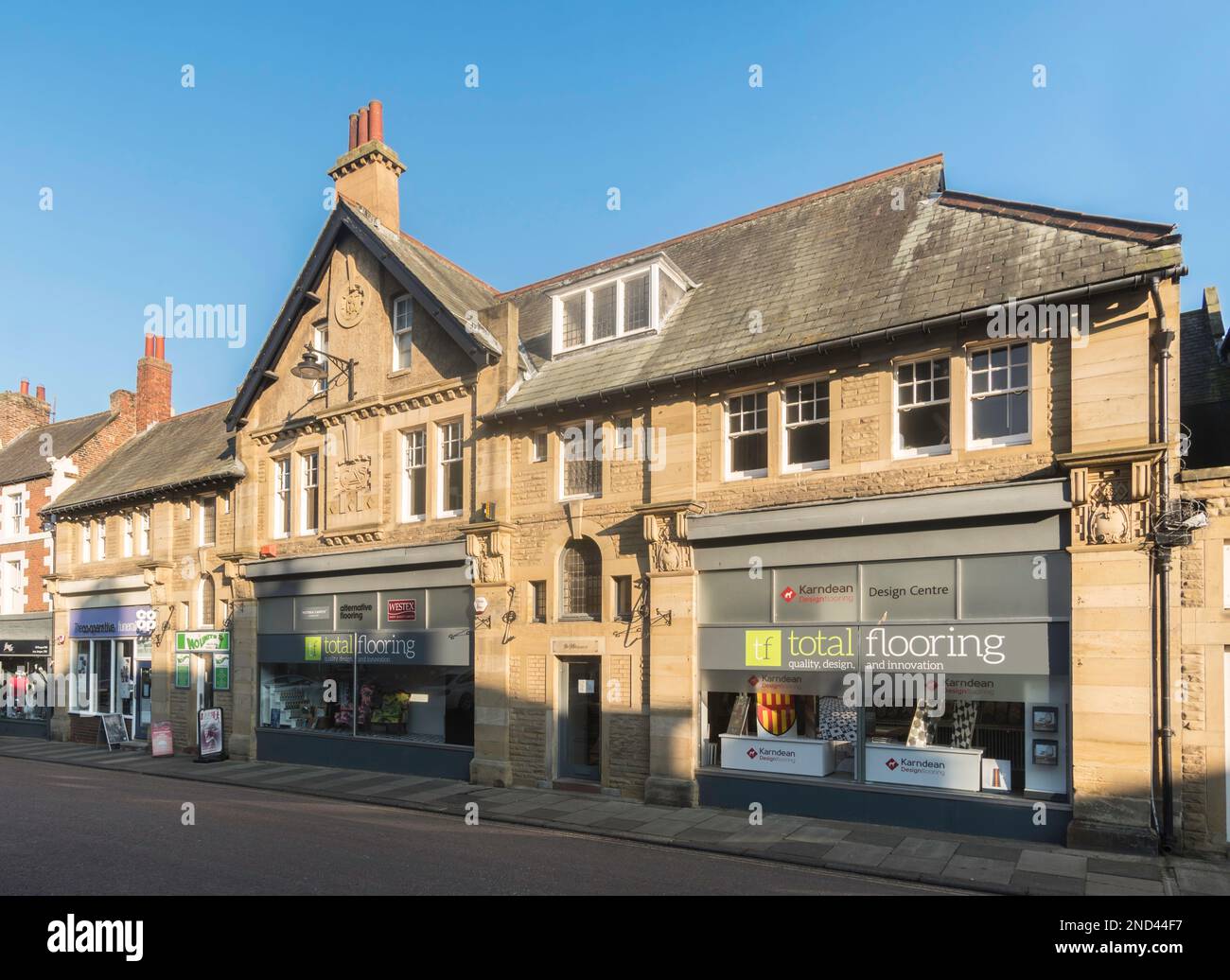 Arts and crafts shops hi-res stock photography and images - Alamy