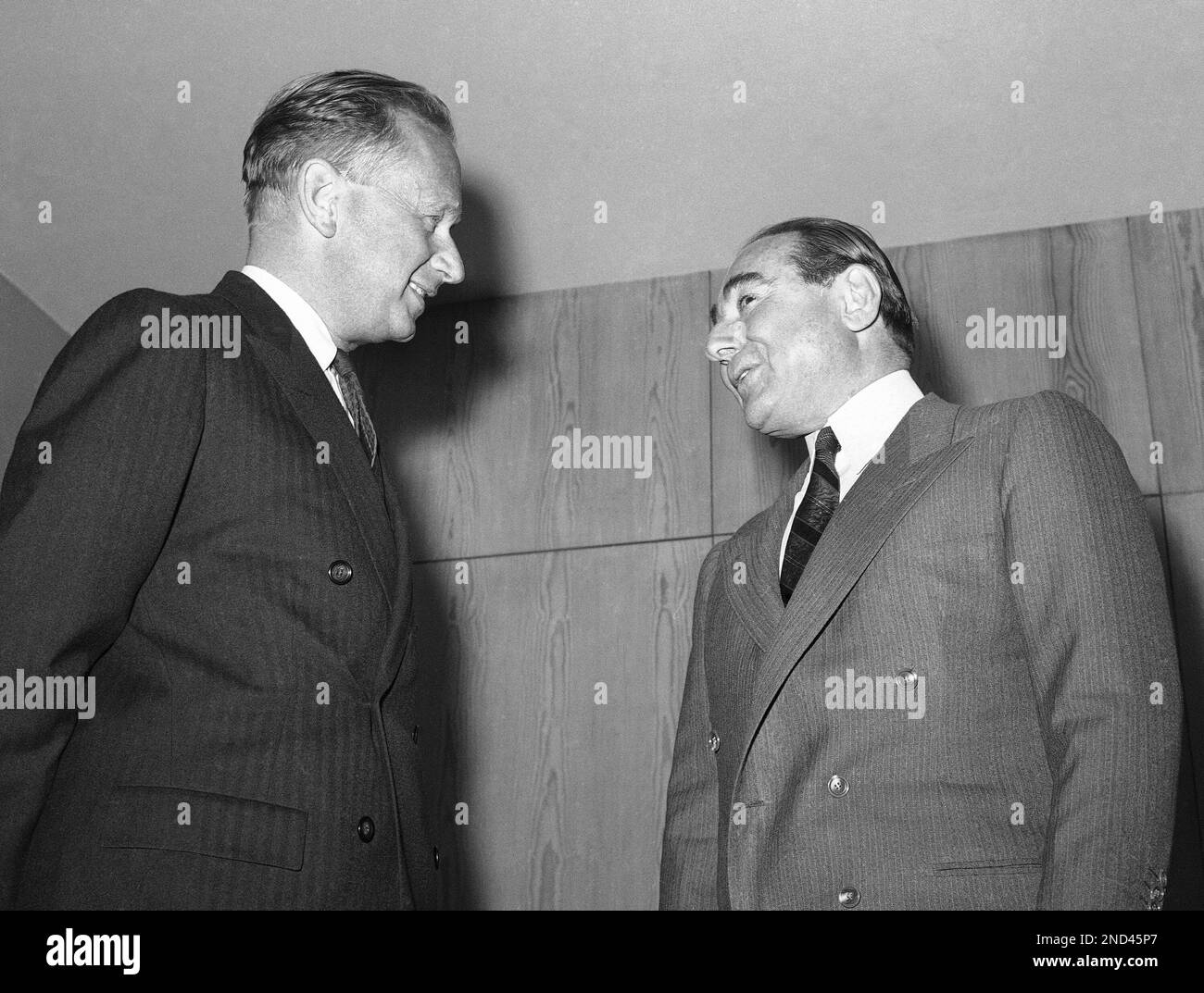 United Nations Secretary General Dag Hammarskjold, left, welcomes ...