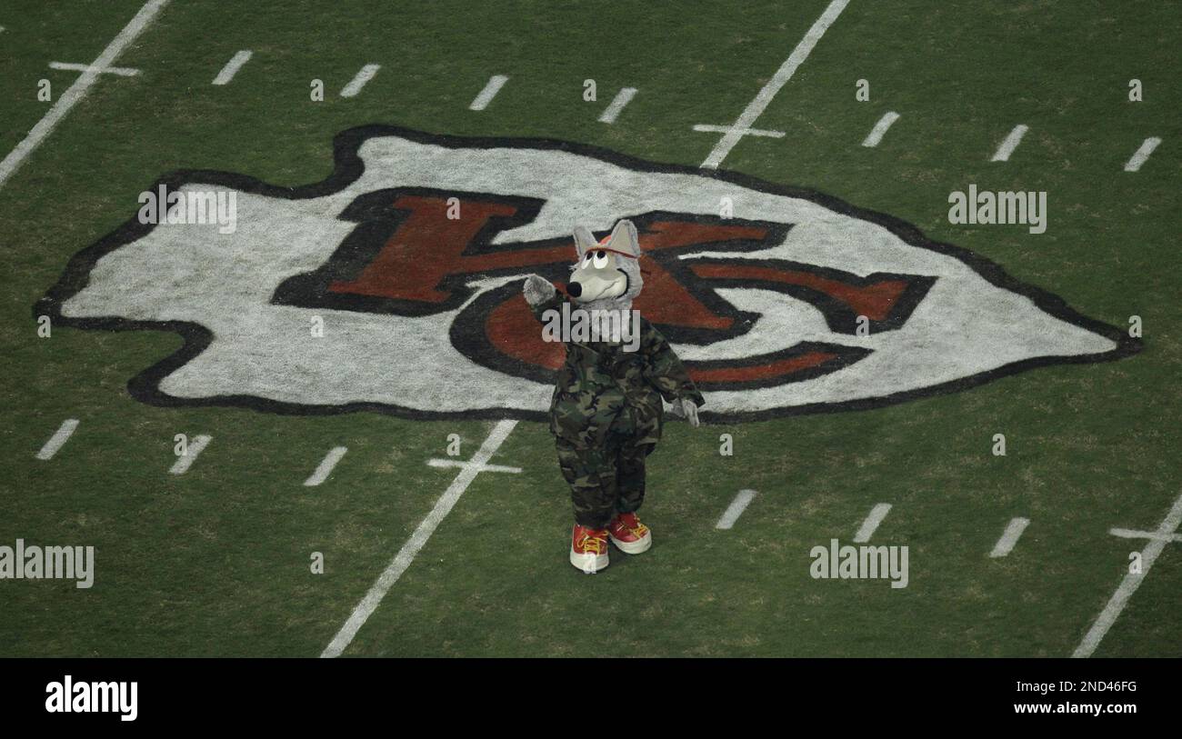 Kansas City Chiefs mascot KC Wolf before an NFL football game against ...
