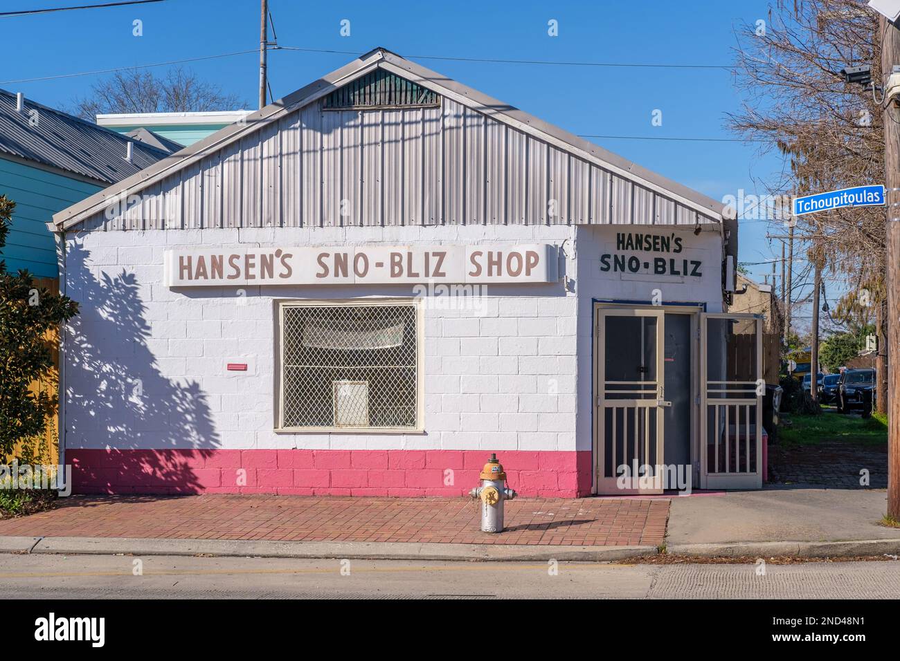 NEW ORLEANS, LA, USA - FEBRUARY 13, 2023: Entrance to famous Hansen's ...