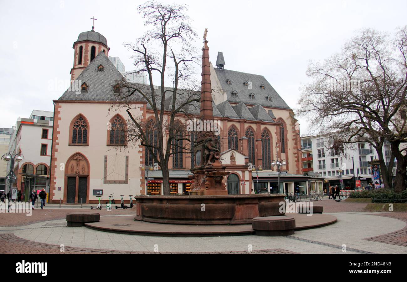 Liebfrauenberg, square with baroque water fountain, in the historic old ...