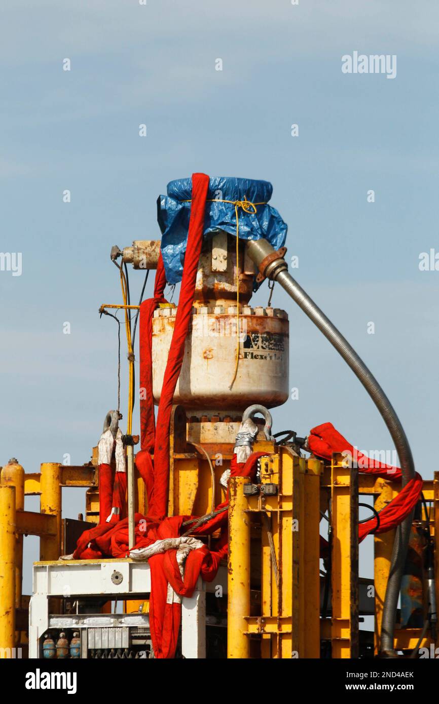 The top of the lower marine riser stack, left, from the Deepwater ...