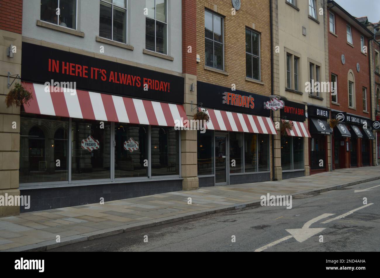 Tgi fridays wind street hi-res stock photography and images - Alamy