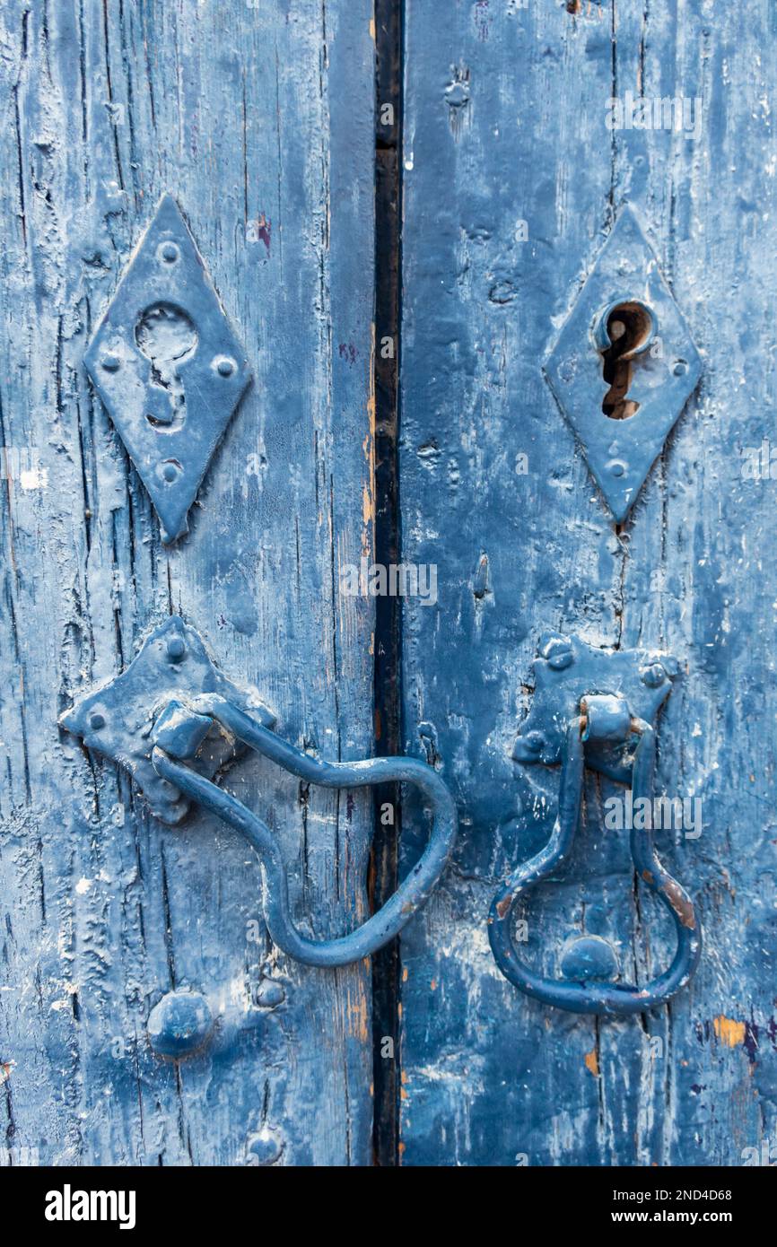 Latches hi-res stock photography and images - Alamy