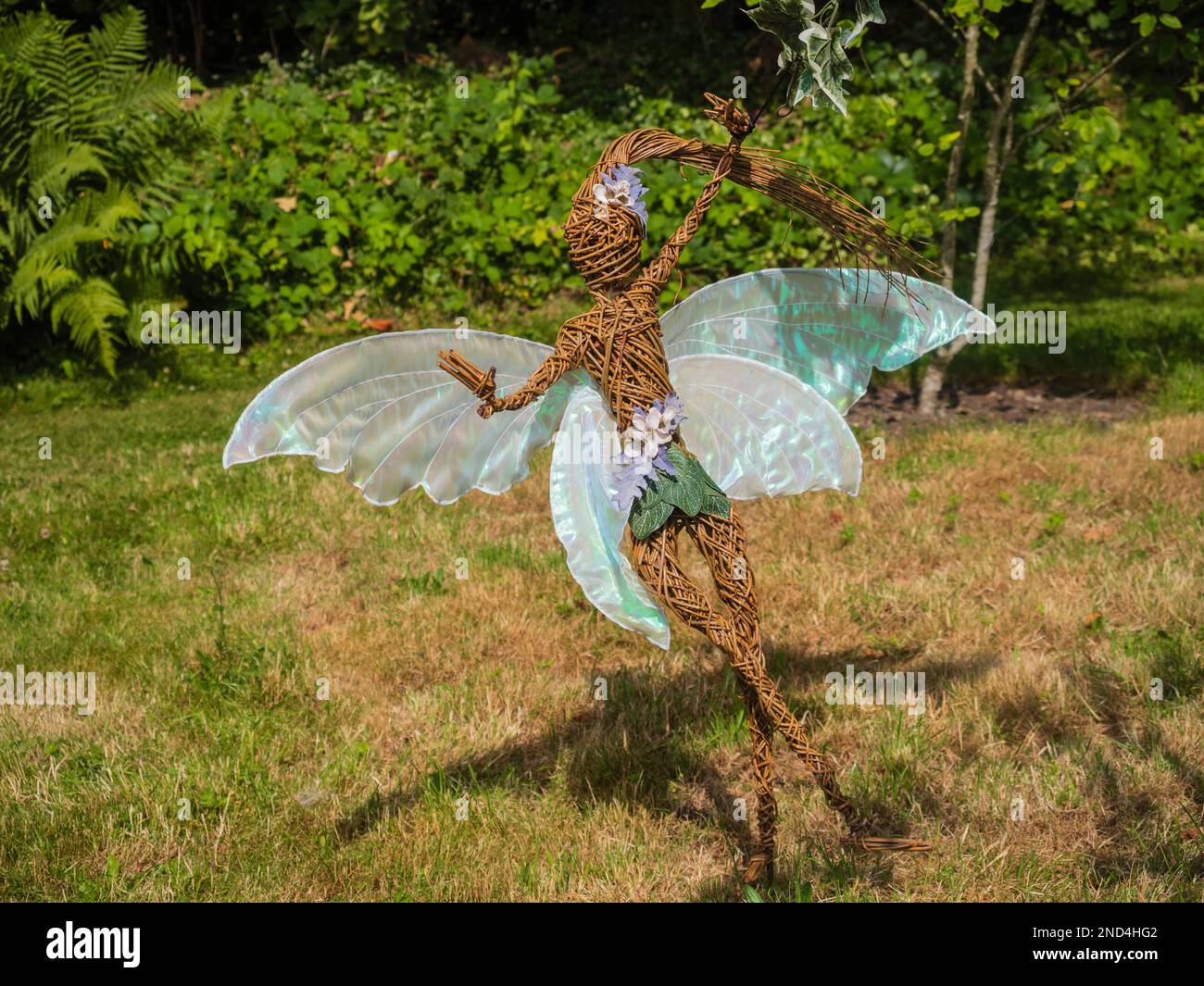 Wicker garden sculptures in the Fairy-Trails exhibit at The Garden ...