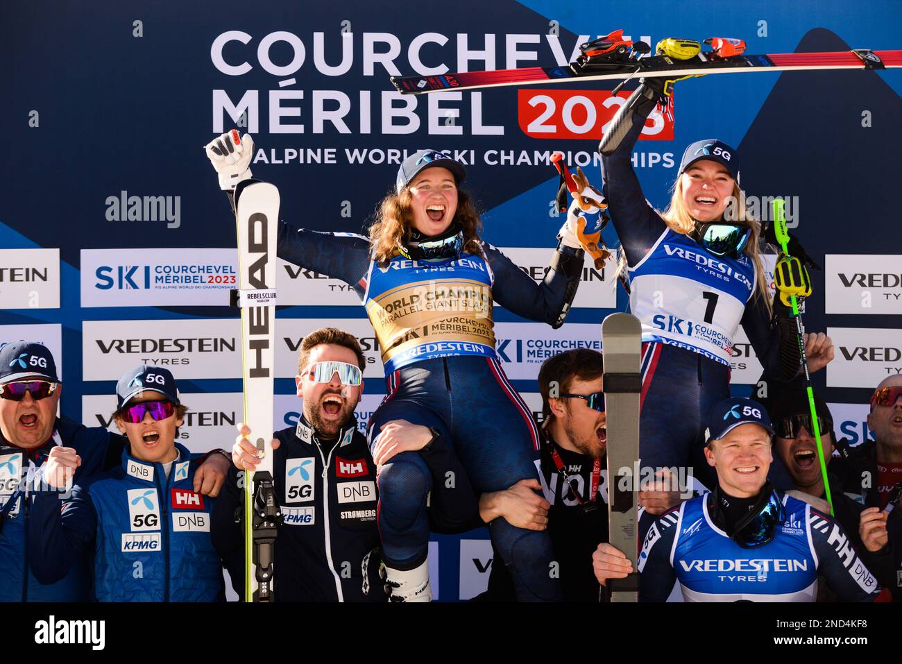 France. 15th Feb, 2023. Maria Therese Tviberg of Norway (left, winner ...