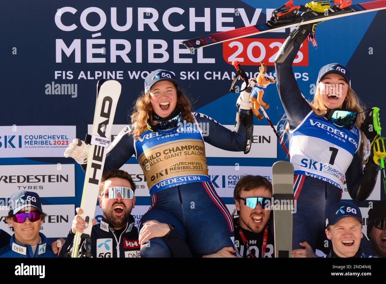 France. 15th Feb, 2023. Maria Therese Tviberg of Norway (left, winner ...