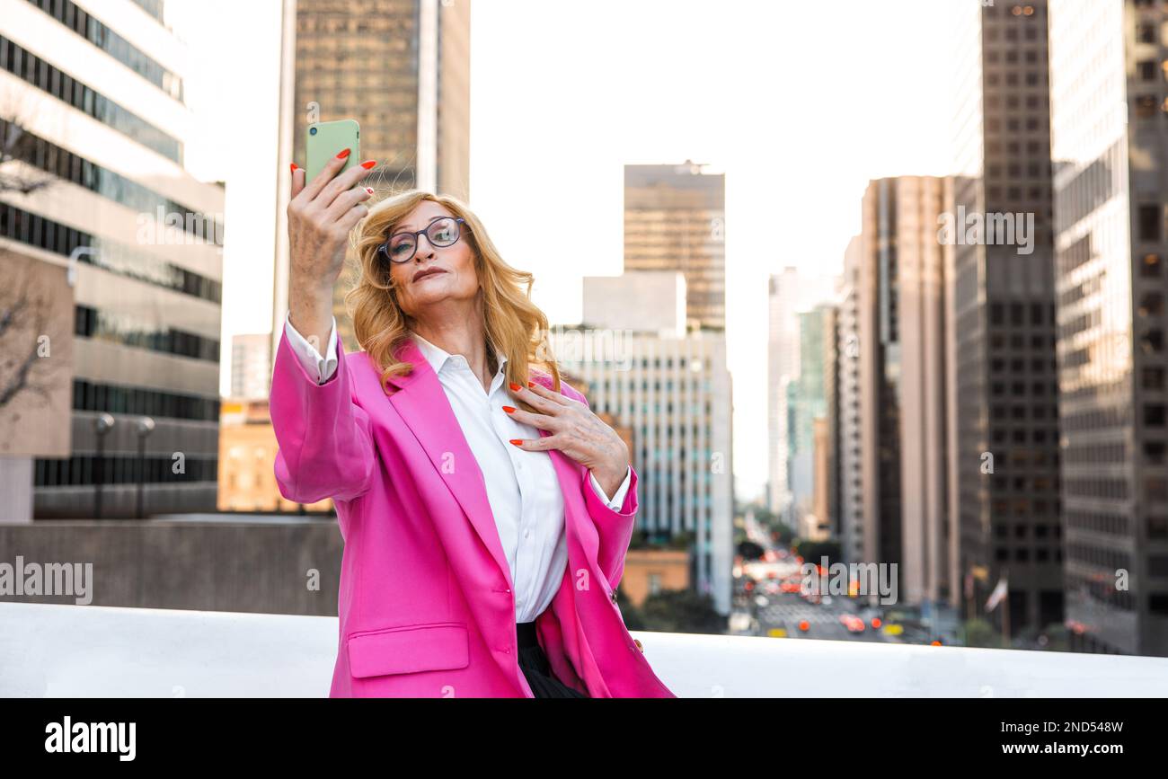 Transgender business woman lifestyle moments in downtown, Los angeles ...