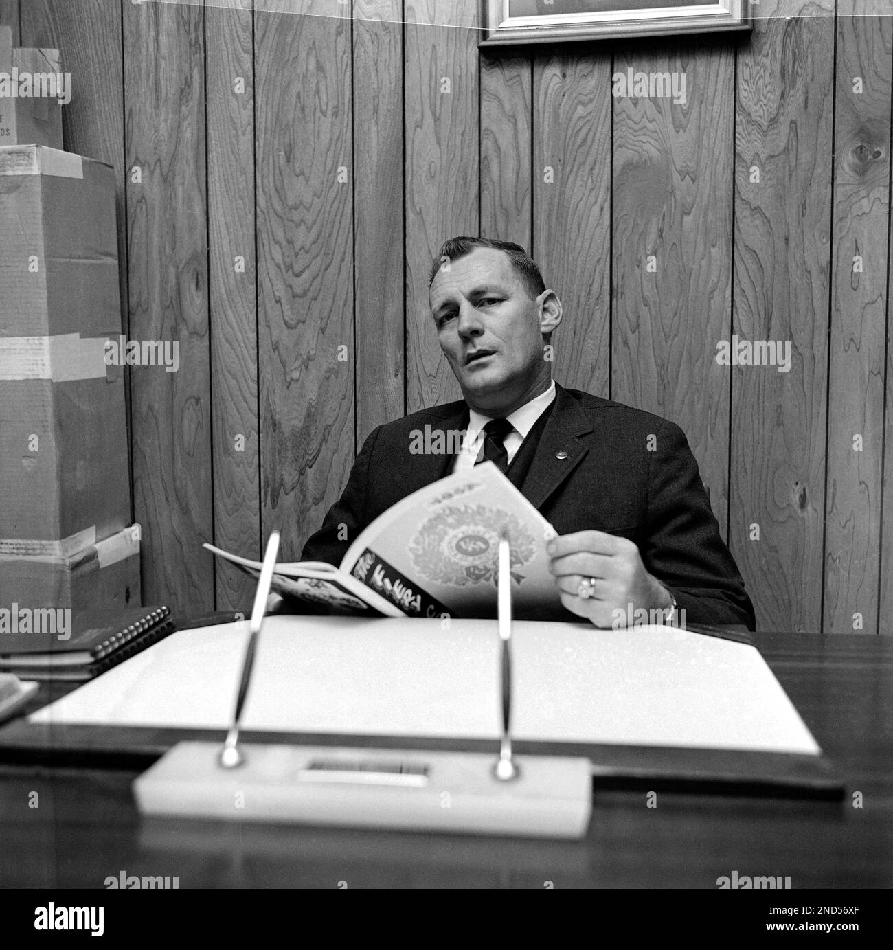 Imperial Wizard Robert M. Shelton Jr., of the United Klans of America ...