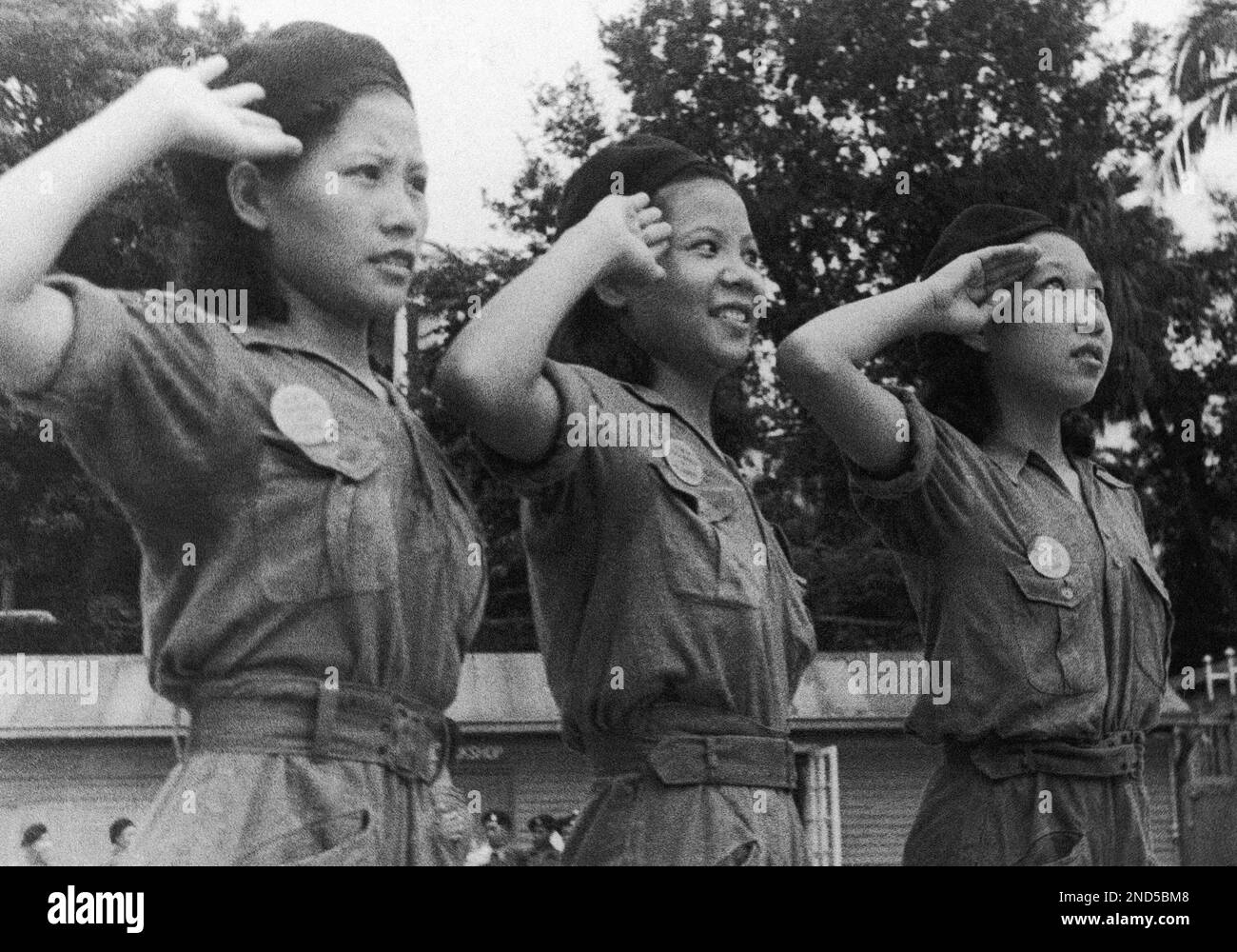 Hong Kong Chinese girls volunteer as air-raid wardens. Hundreds of ...