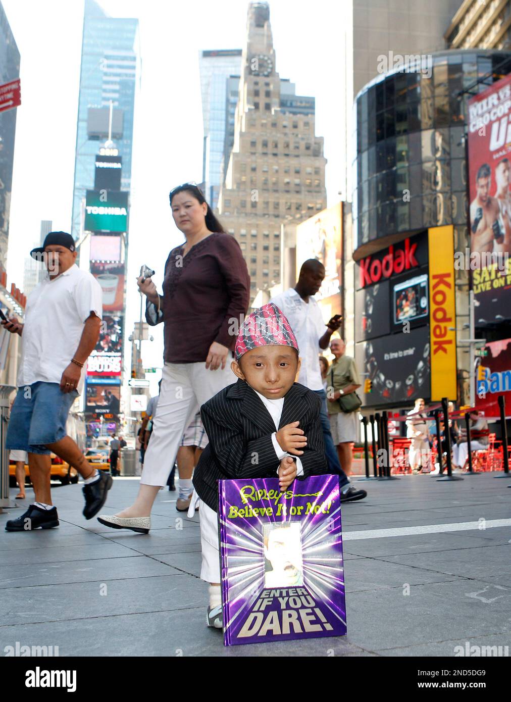 Khagendra Thapa Magar, the world's smallest teen, who at 17 years old ...