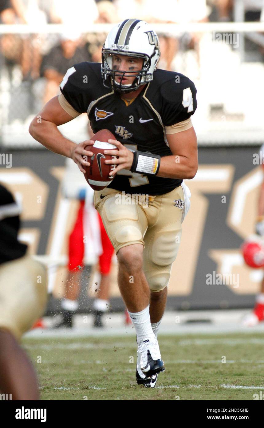 Central Florida quarterback Rob Calabrese (4) during an NCAA college ...