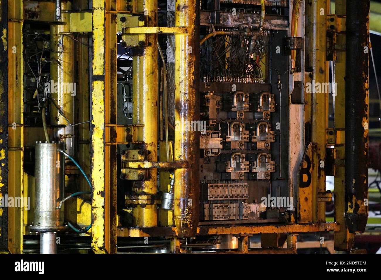 Detail of the Deepwater Horizon blowout preventer stack as it is lifted ...