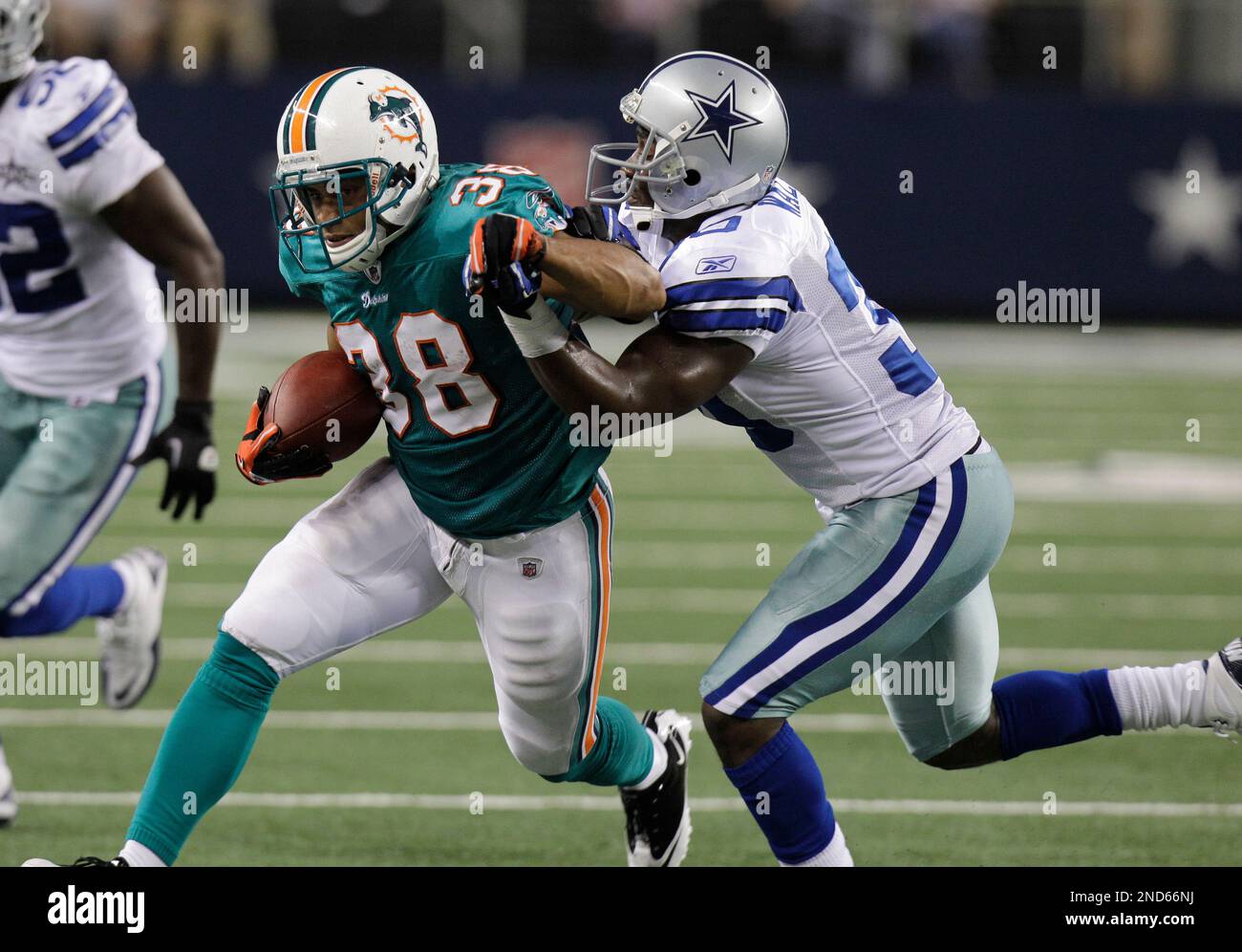 Miami Dolphins running back Patrick Cobbs (38) Dallas Cowboys ...