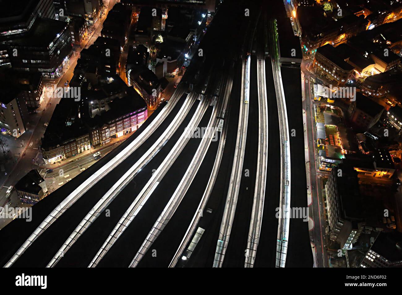 Train station in London at night Stock Photo - Alamy