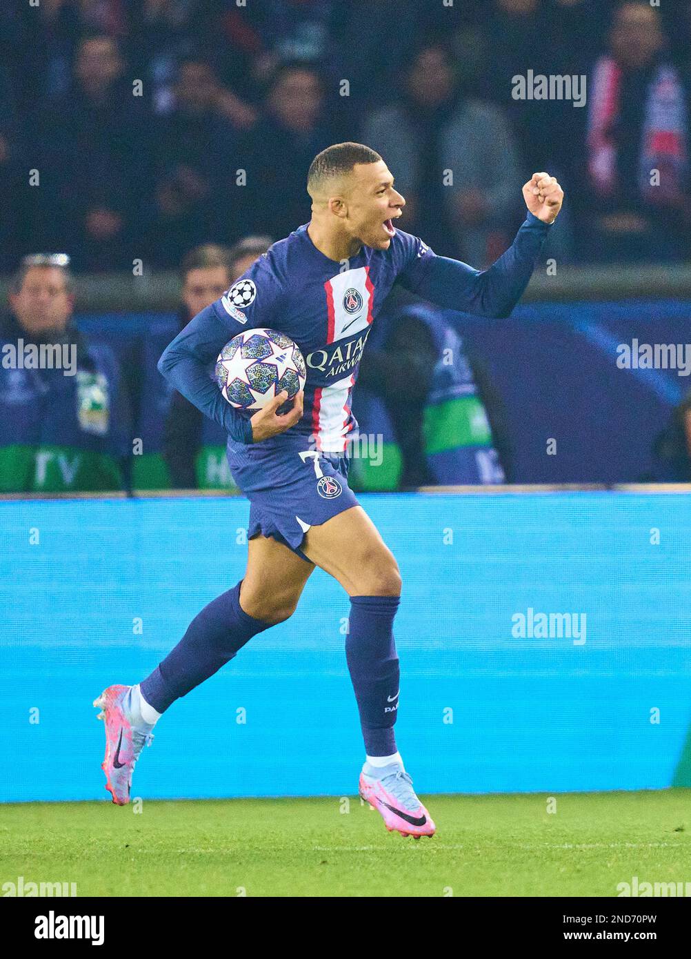 Kylian MBAPPE, PSG 7 celebrate offside goal in the eighth finals match ...