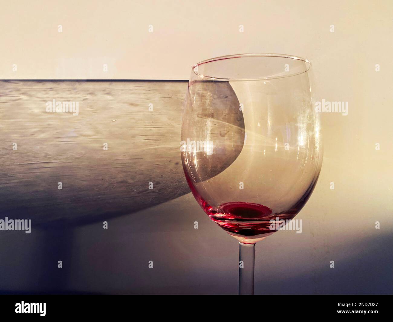 Nearly empty wine glass hi-res stock photography and images - Alamy