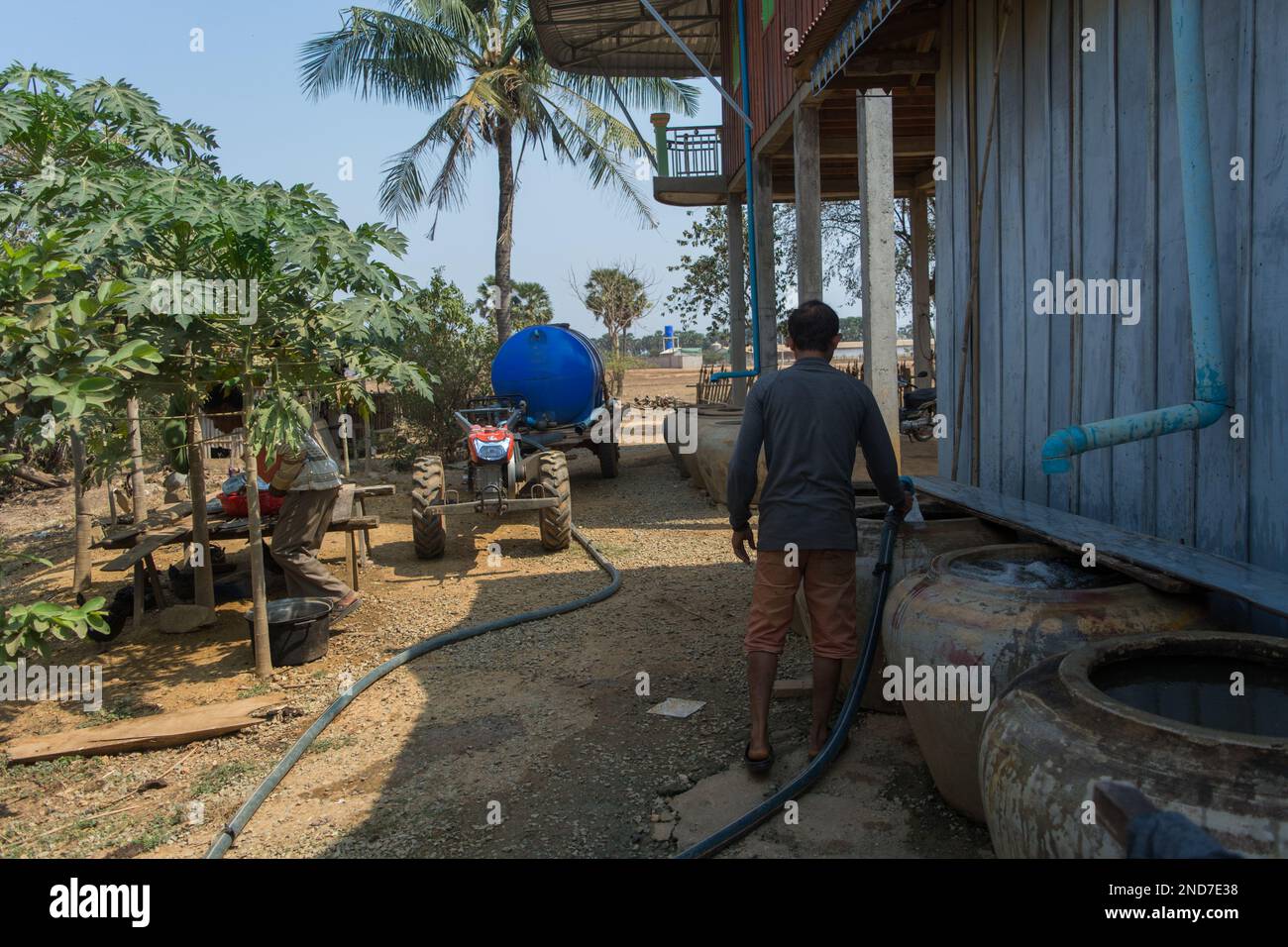 Cambodia rural people family hi-res stock photography and images - Alamy