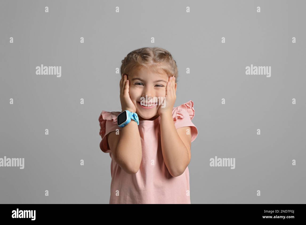 Little girl time wrist watch hi-res stock photography and images - Alamy