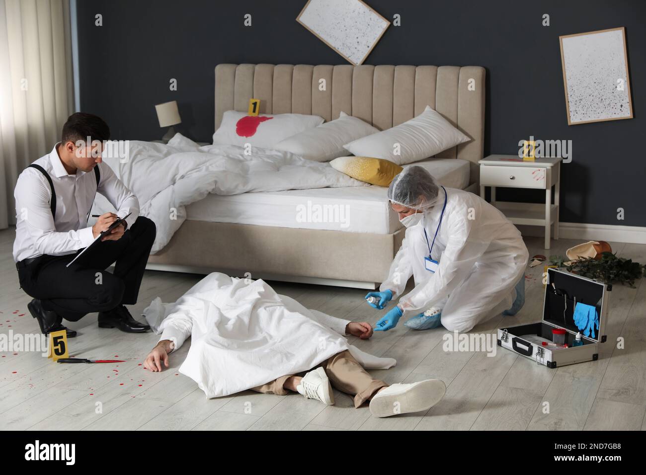 Crime scene fbi investigators hi-res stock photography and images - Alamy