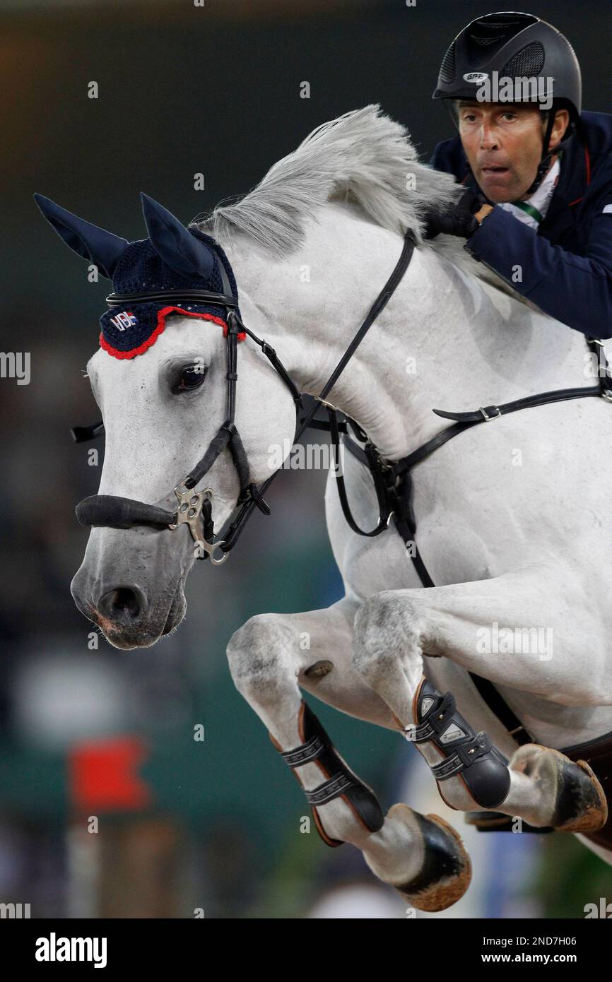 Netherlands' Eric Van Der Vleuten, riding 'VDL Groep Cannelina ...