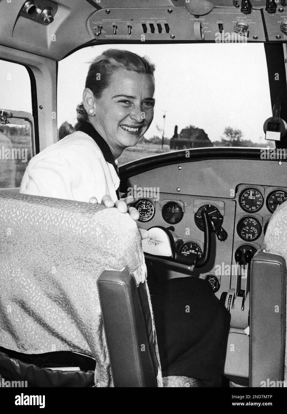 American pilot Jerrie Cobb sits in a plane cockpit. (AP Photo Stock ...
