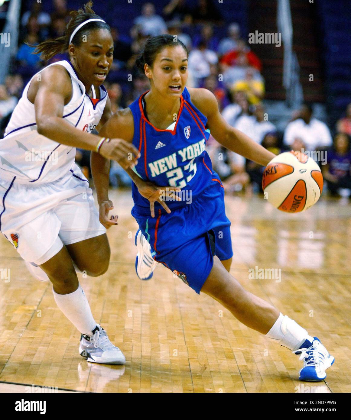 FILE - In this June 10, 2009, file photo, New York Liberty's Leilani ...