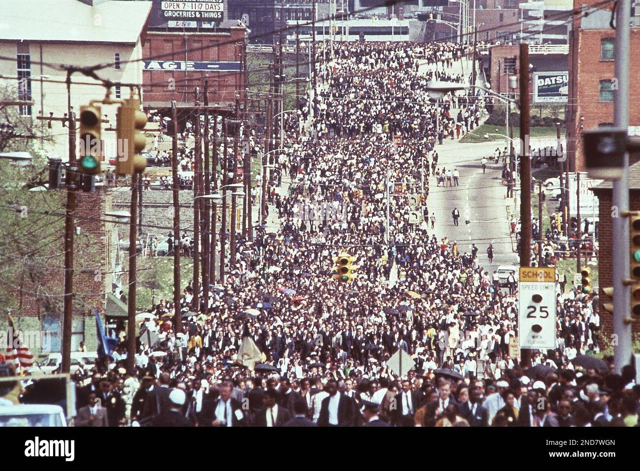 The funeral procession of Dr. Martin Luther King Jr., arrives at the ...