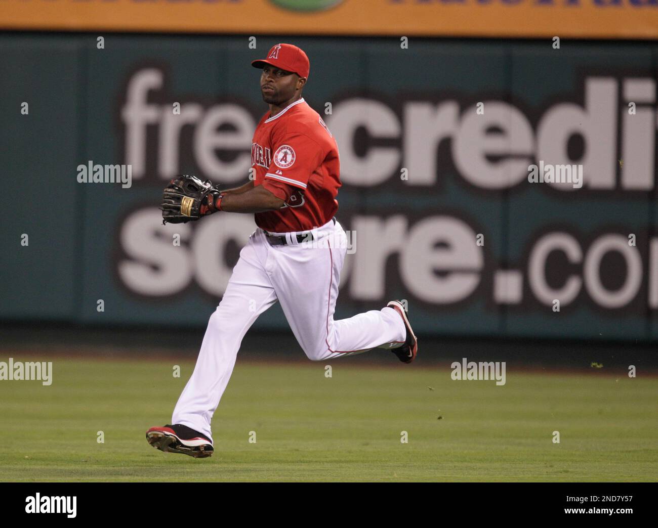 Los Angeles Angels center fielder Torii Hunter in fifth inning of a ...