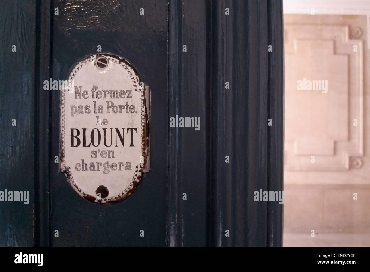 Old fashioned meaning hi-res stock photography and images - Alamy