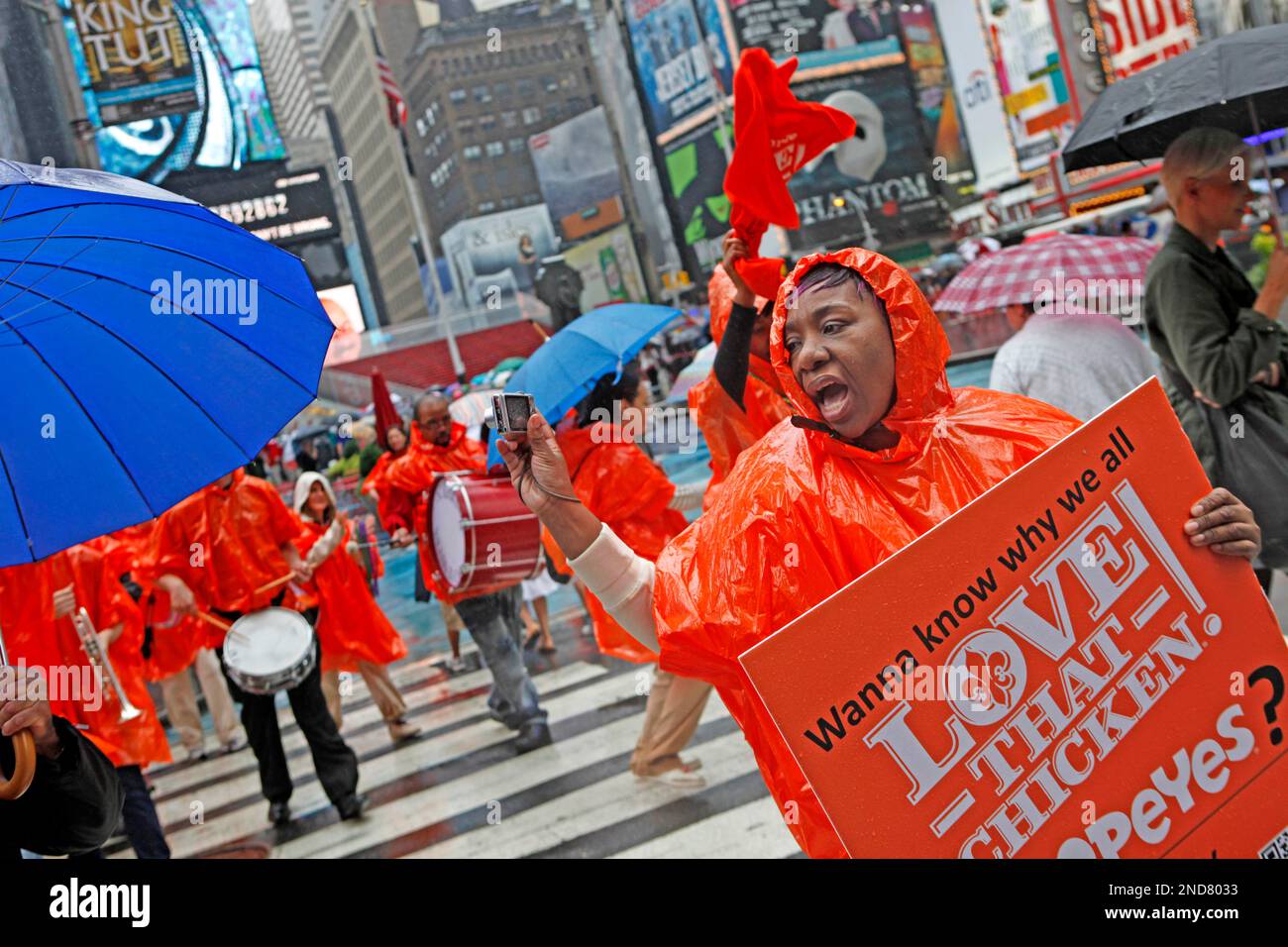 A flash mob celebrates the announcement that Popeyes Louisiana Kitchen ...