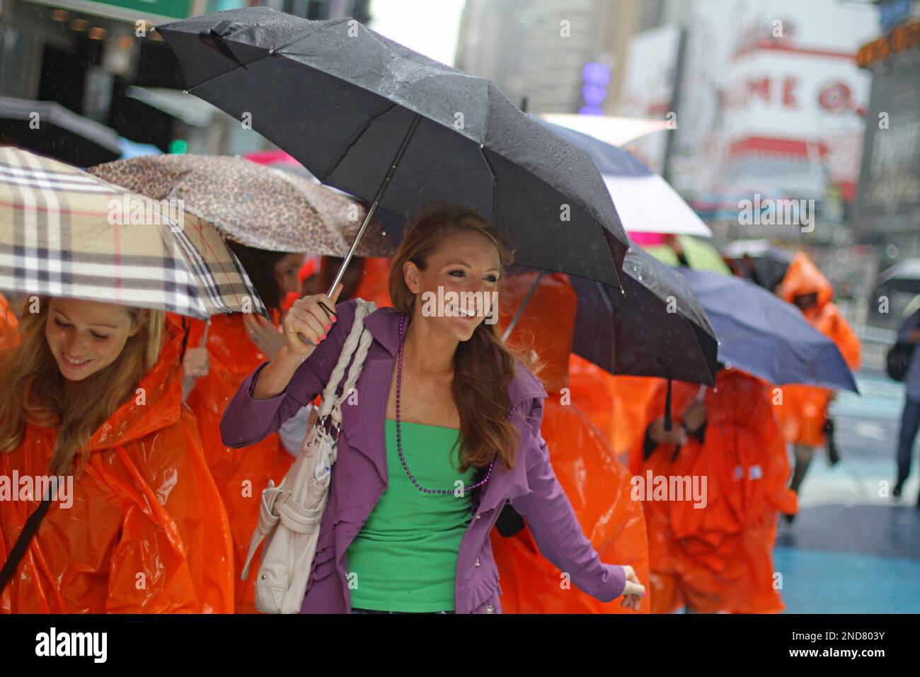 A flash mob celebrates the announcement that Popeyes Louisiana Kitchen ...