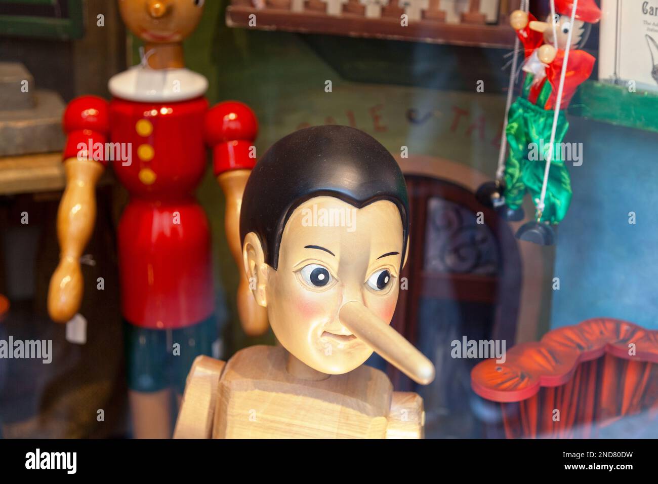 Display of a shop in Rome selling puppets of Pinocchio Stock Photo - Alamy