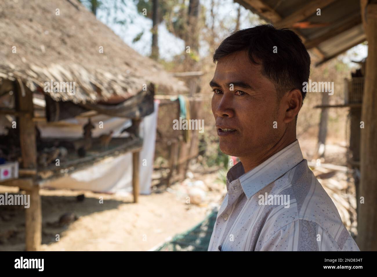 Chea Bunly (ជា ប៊ុនលី), male, 45, Team Leader, Chicken and Saving ...