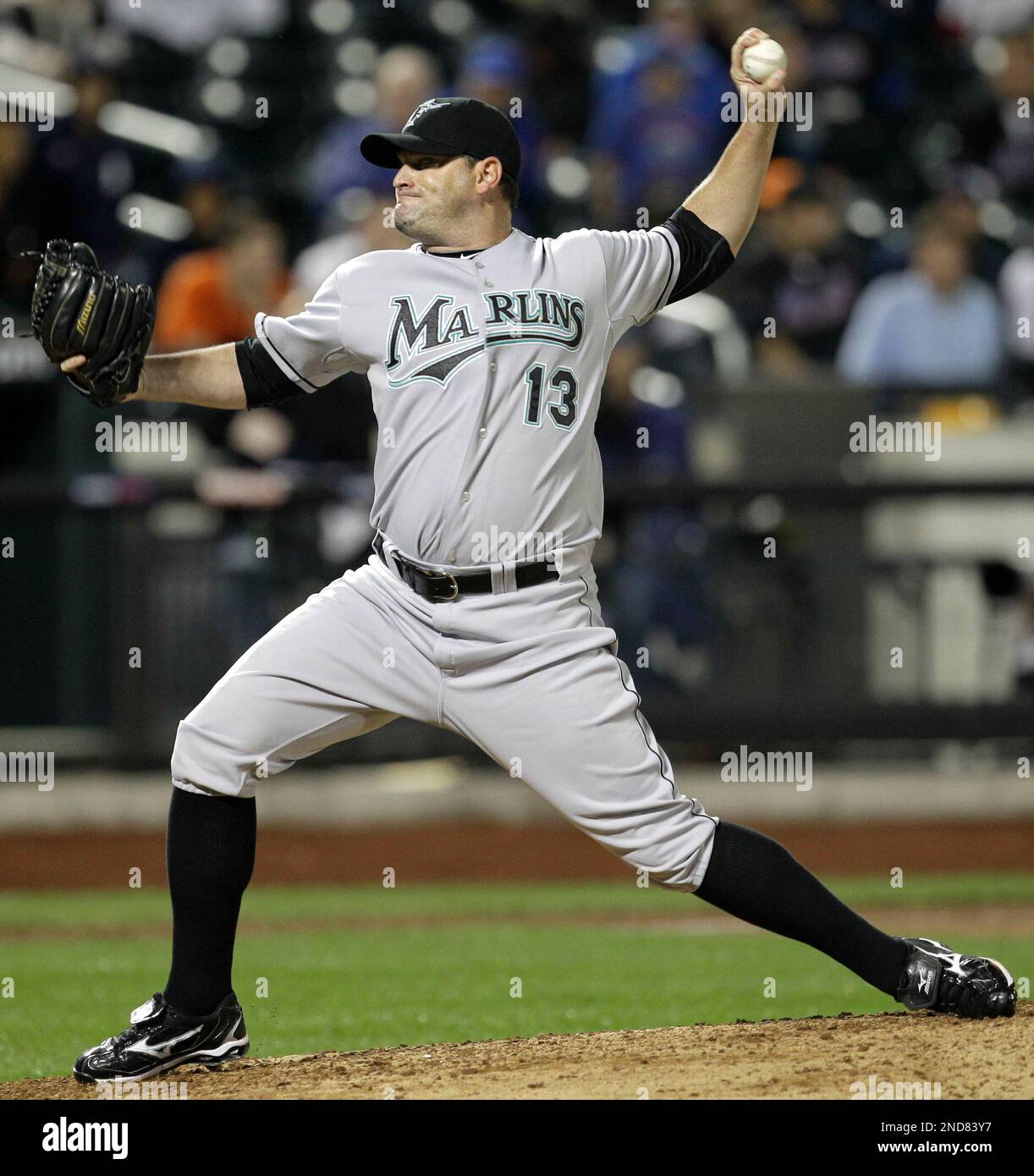 Florida Marlins relief pitcher Will Ohman (13) delivers in the ninth ...